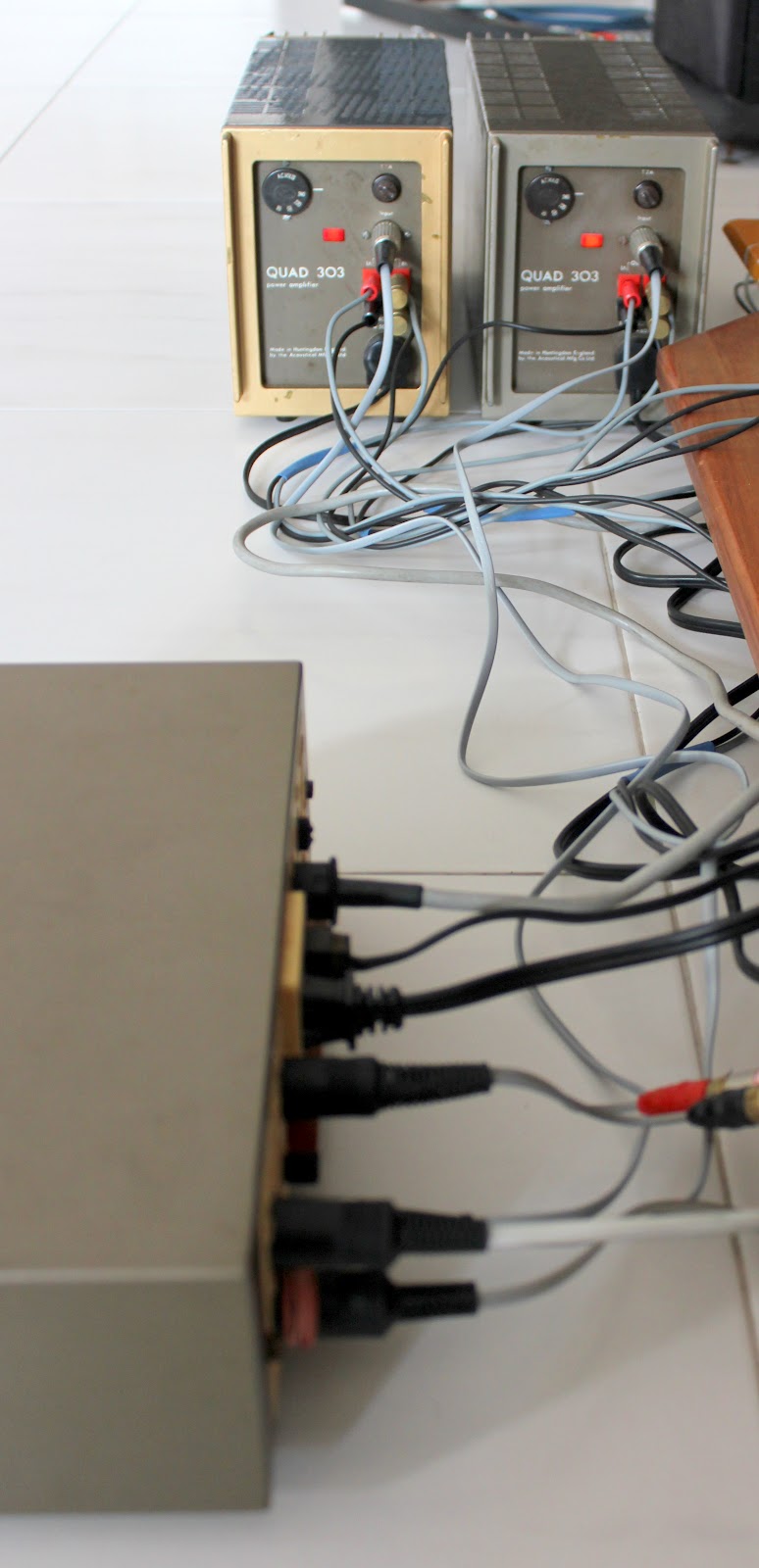 MyOldVintageHifi: Bi-amping with the Quad 303(s)