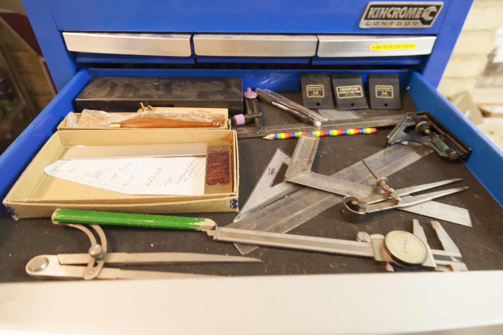 ~ the love of wood ~: Chisel Drawer