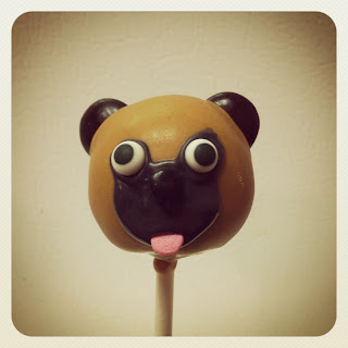vypassetti cake pops: Pug - Head Only