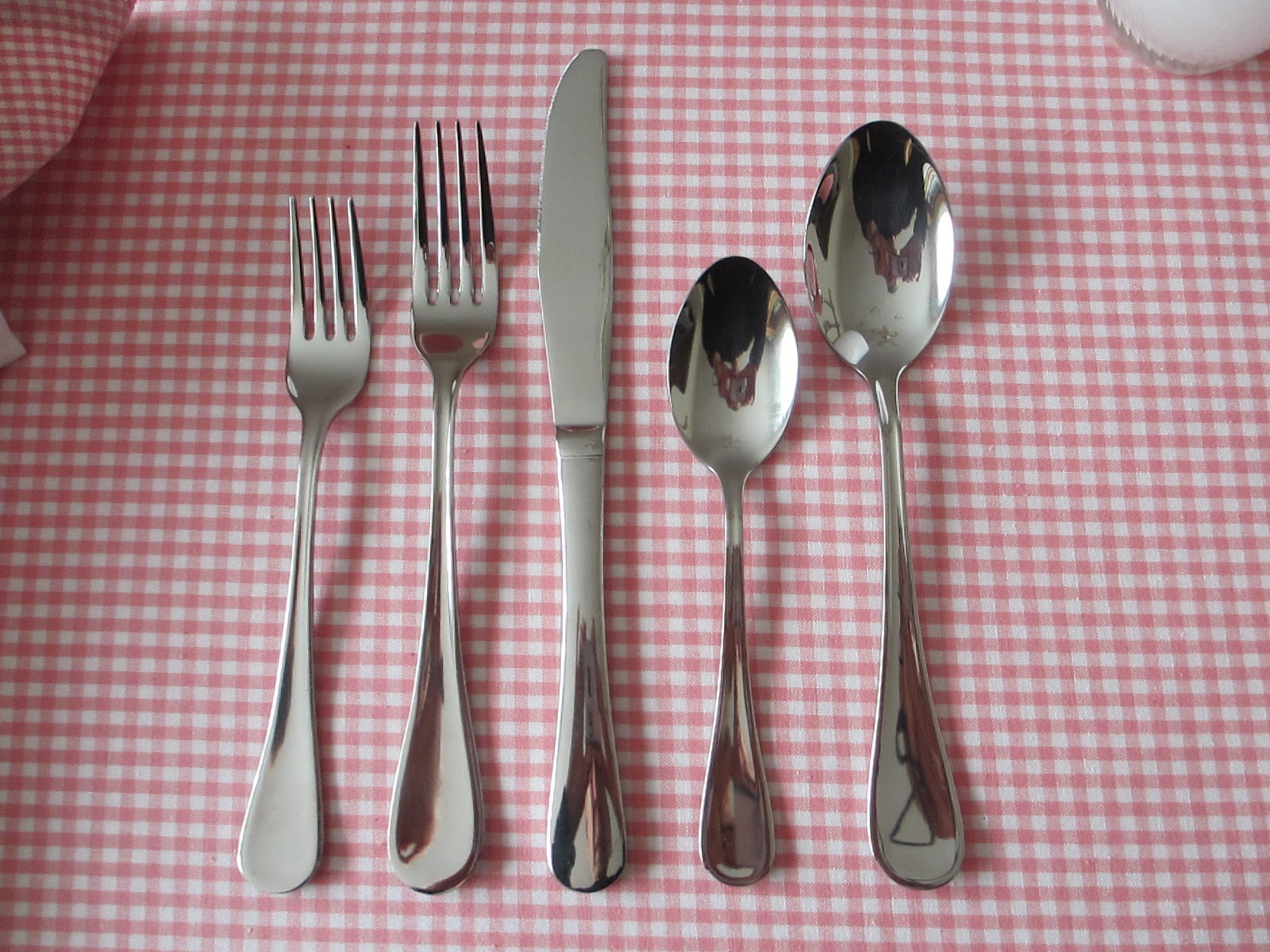 The Welcomed Guest: Rose Fiestaware Tablescape