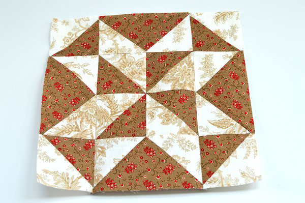 Pieced Star Quilt Block Tutorial ~ DIY Tutorial Ideas!