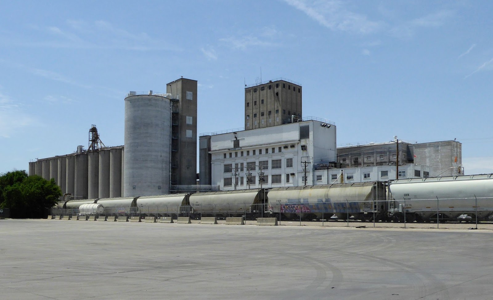 Towns and Nature: Wichita, KS: Grain Elevators.