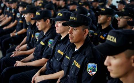menas borders: Costa Rica deploys border police force