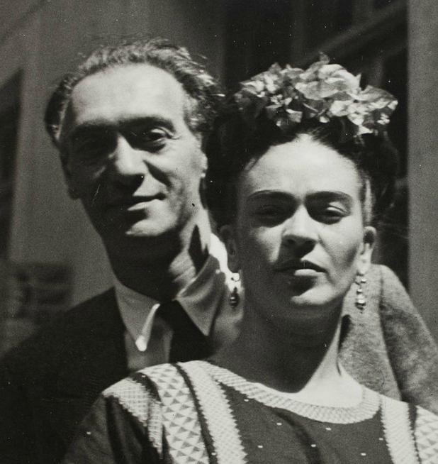 Black and Lashes: Pretty Things: Frieda.