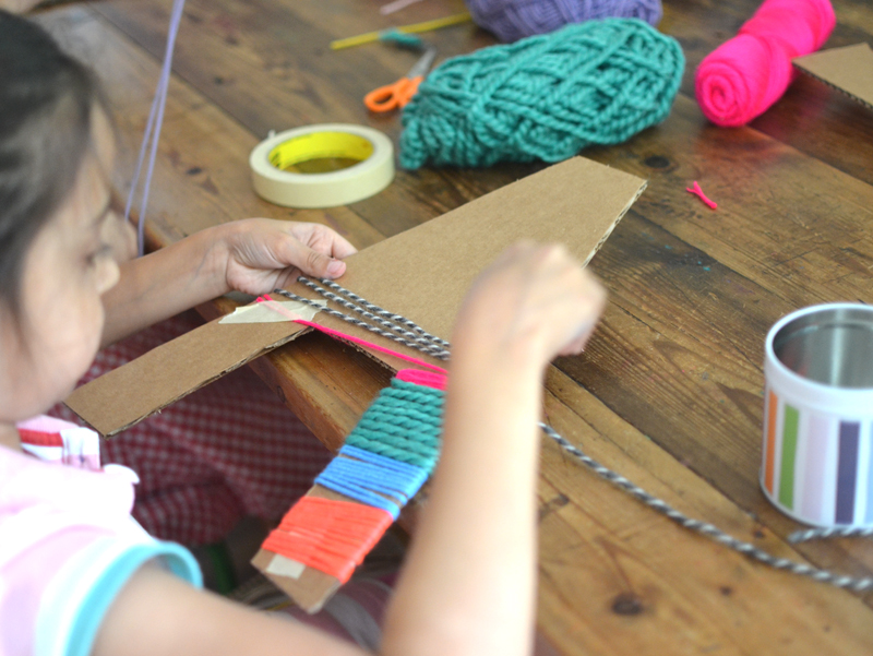 Ideas en un 2 x 3: Creativos proyectos en cartón para niños