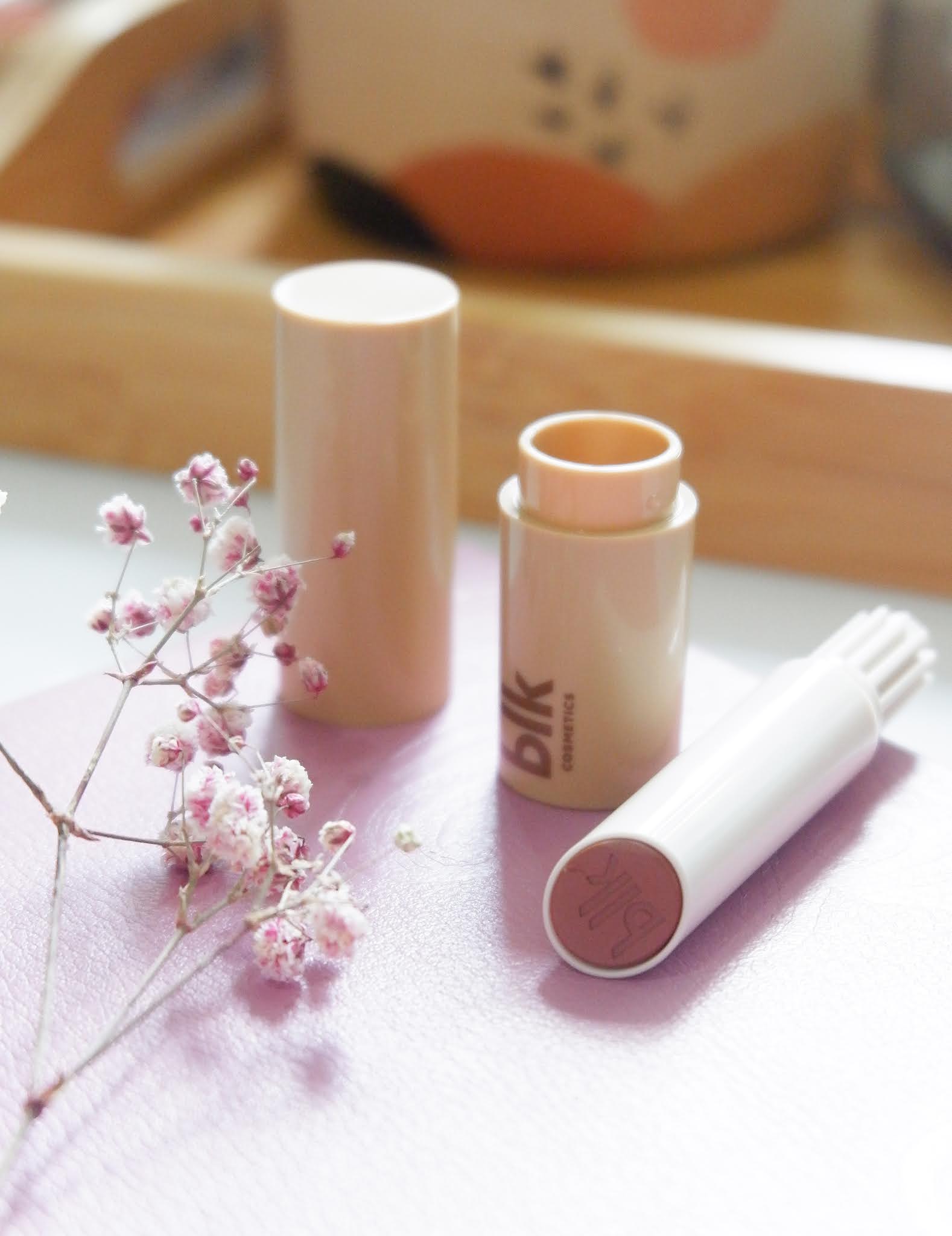 REVIEW OF BLK COSMETICS UNIVERSAL LIP SWITCH MATTE LIPPIE - ESPRESSO ...