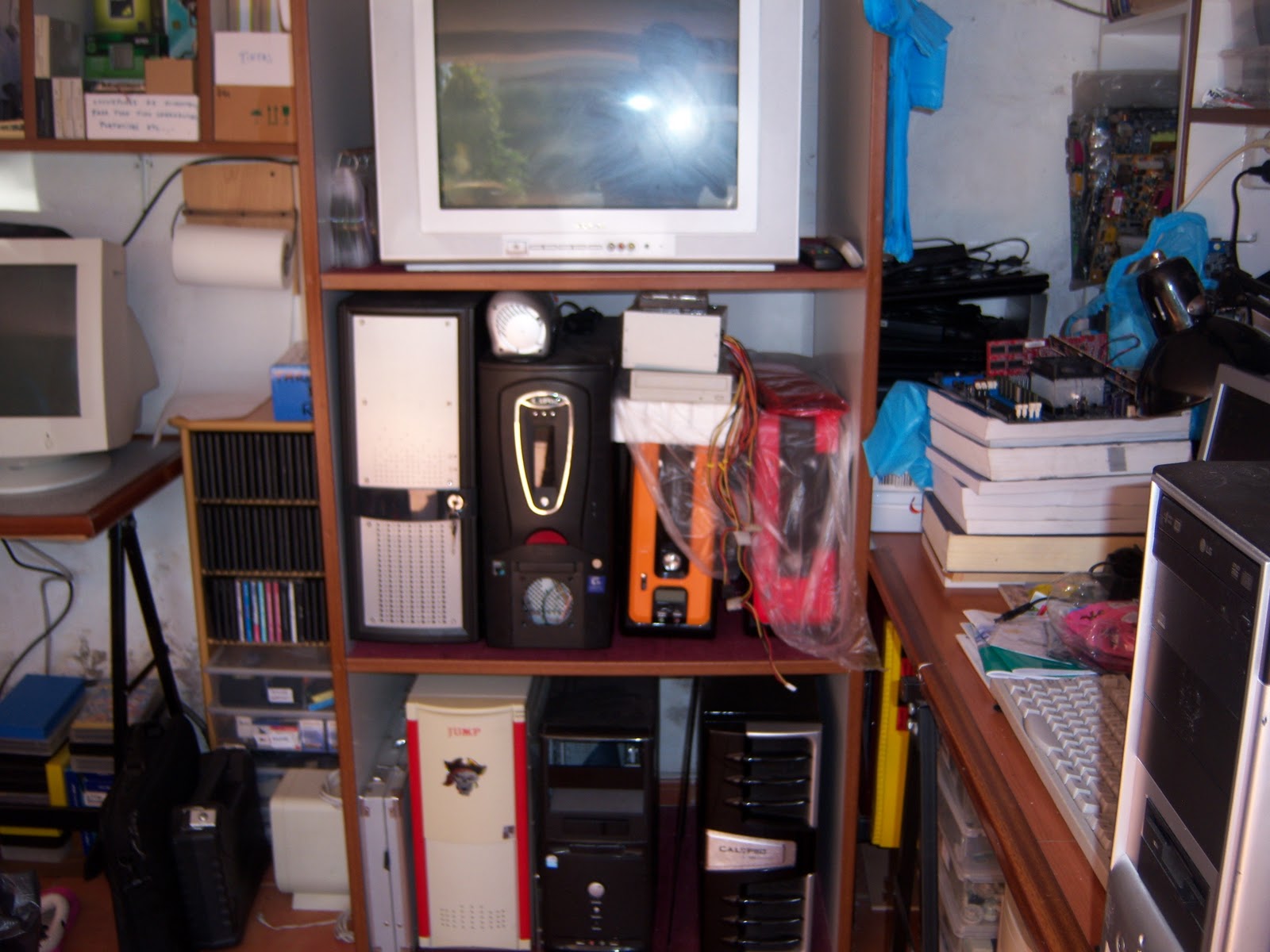 MONTAJE Y REPARACIÓN DE ORDENADORES: FOTOS TALLER COMPUTER JRMA