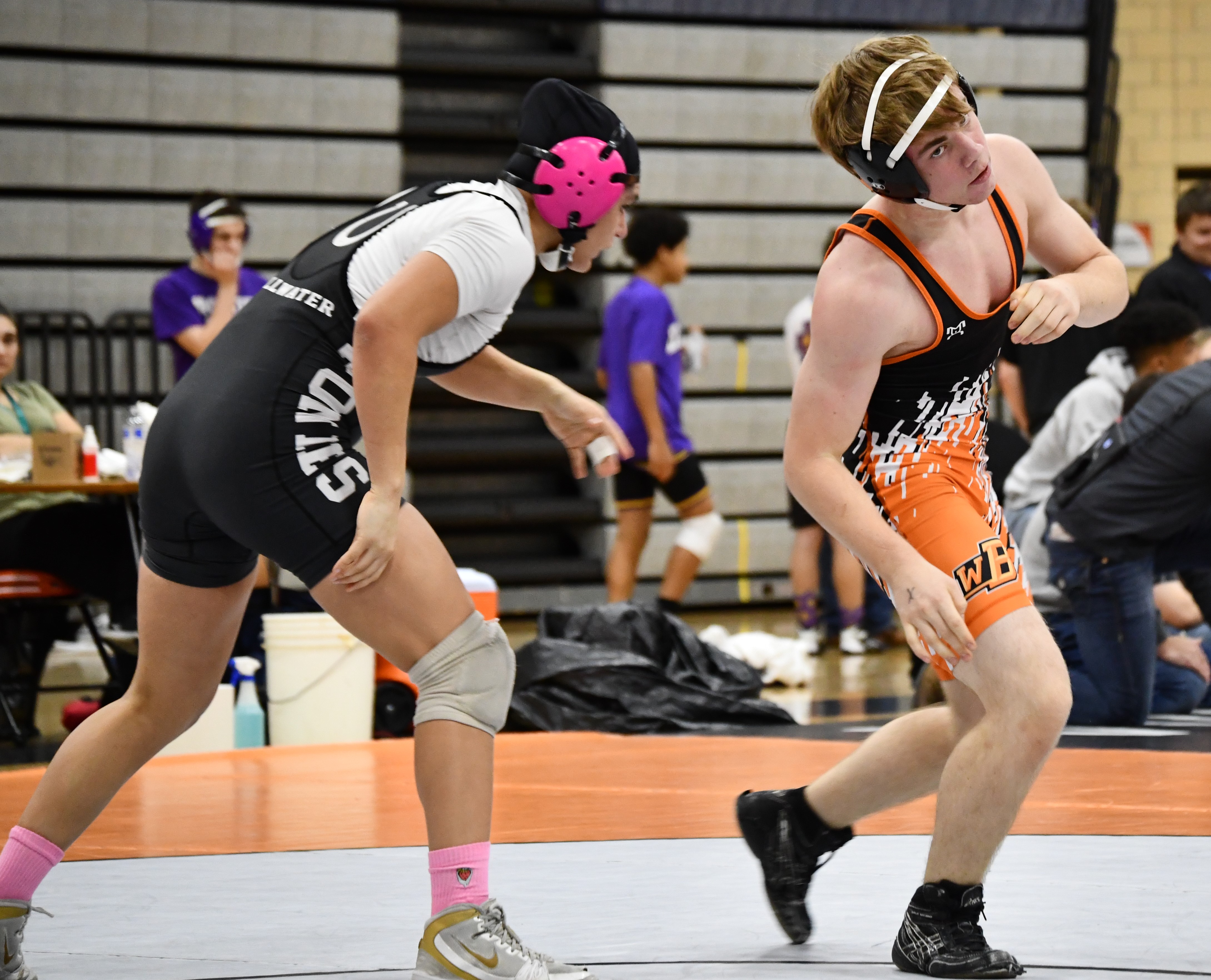 Men Wrestling Women: Tough fight by well matched wrestlers