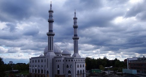 Masjidinfo: Masjid Essalam, Rotterdam, terbesar di Belanda