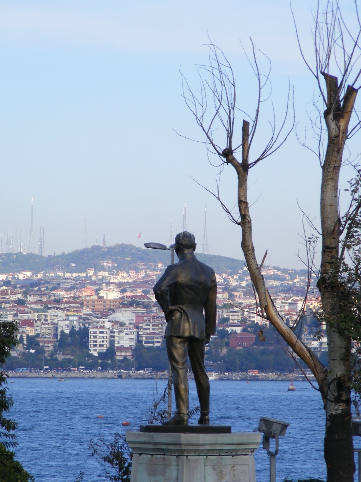 Saraya Küskün Heykel