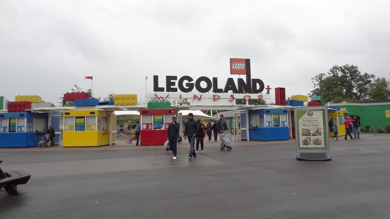 To Paris and Beyond: 06-05 Chessington and Legoland Parks