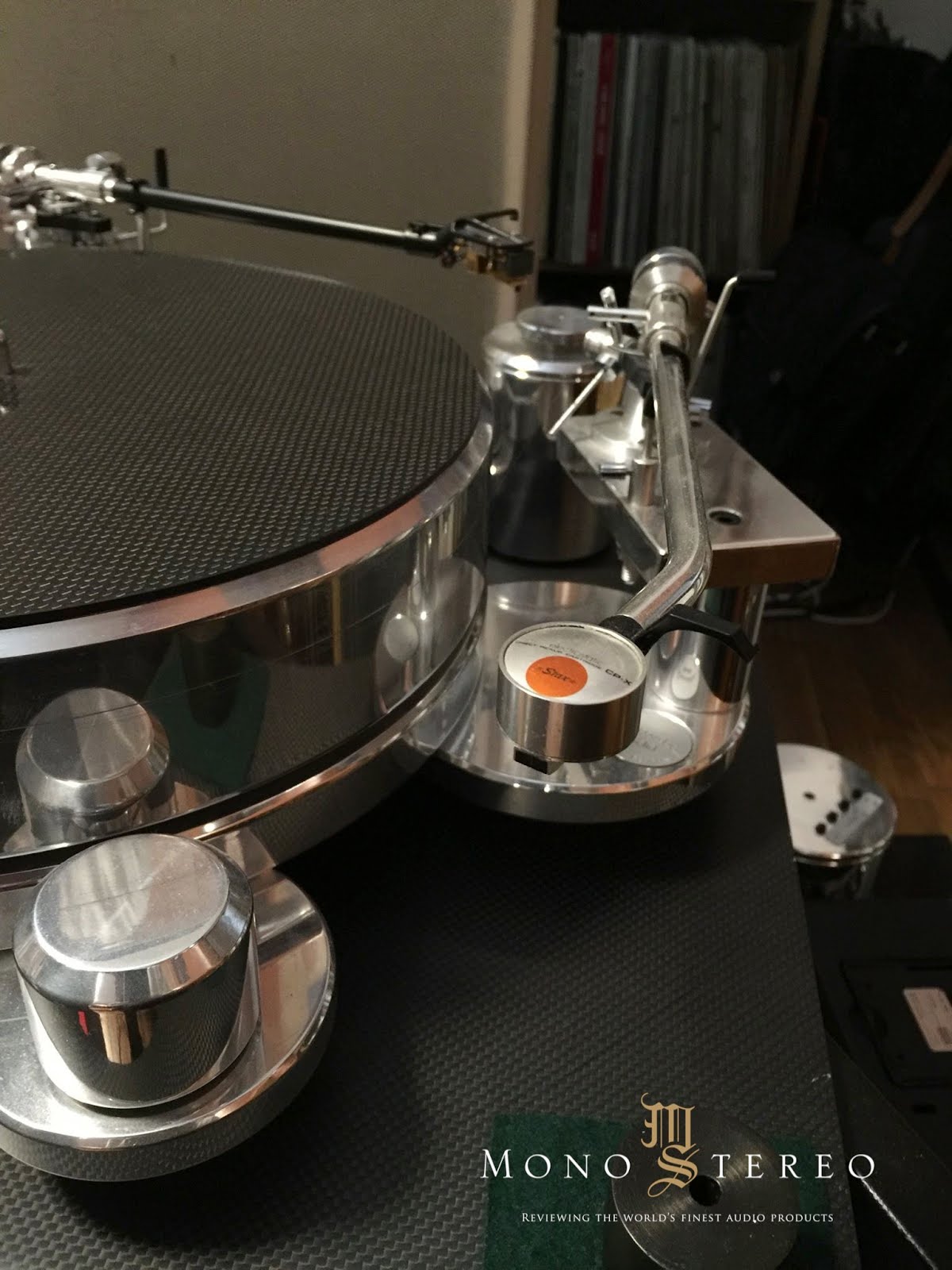 DS Master 1 in a very special analog company – Ultimate High-Fidelity