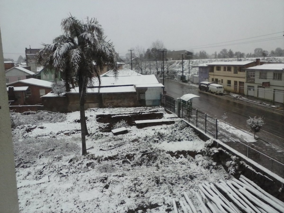 RHAÍSSA E A SÍNDROME DE DOWN: Neve em Vacaria
