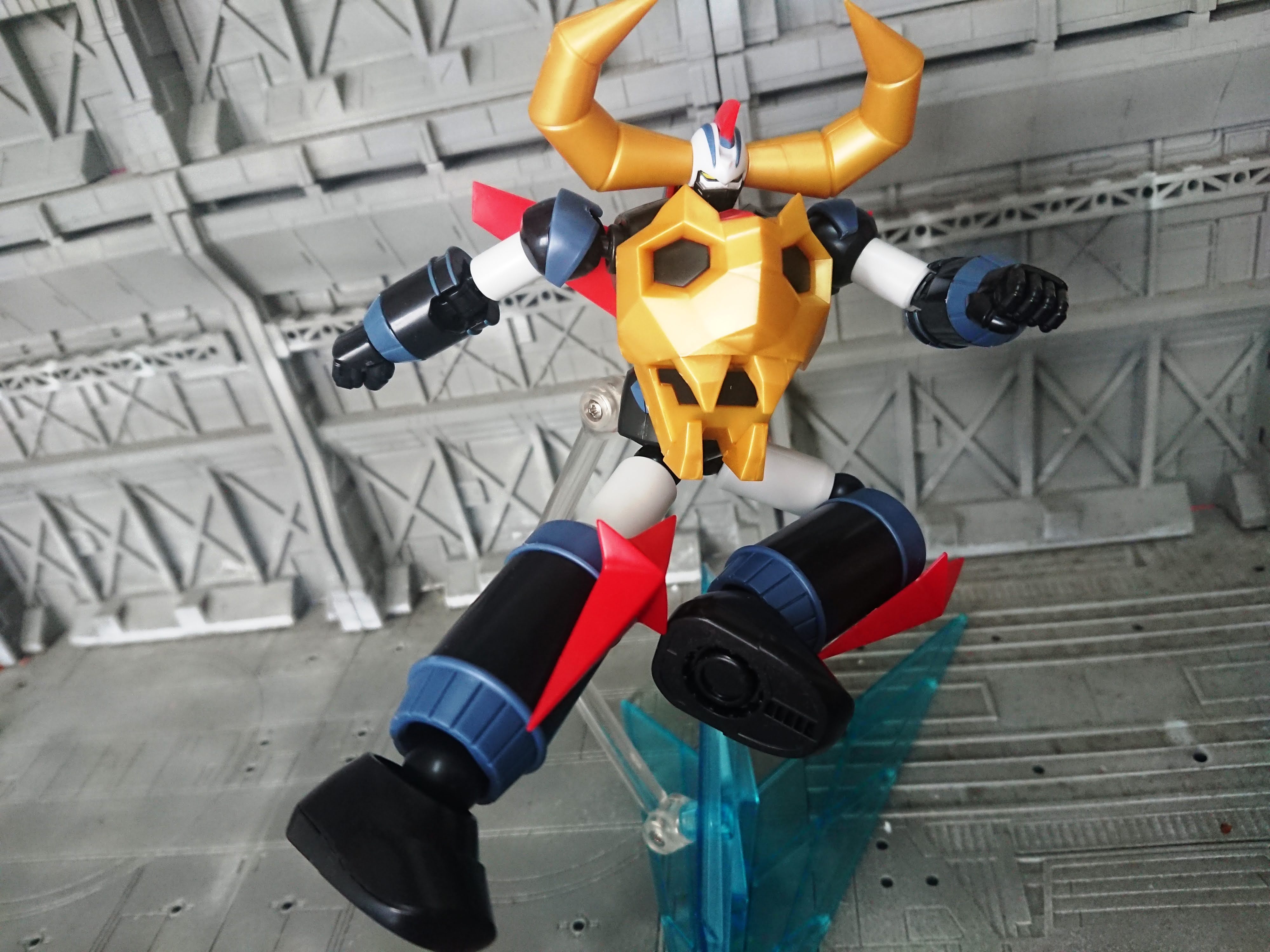 Bang04: [Review] Moderoid: Gaiking Legend of Daiku-Maryu มังกรแห่งตำนาน