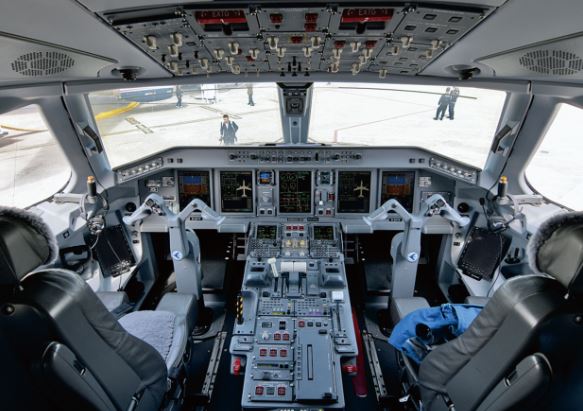 Embraer Lineage 1000 Specs, Interior, Cockpit, and Price - Airplane Update