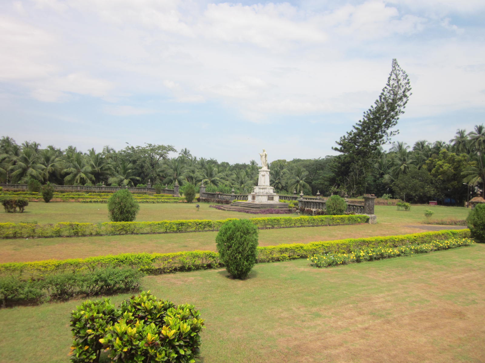 SIGHTS SEEING: Old Goa Garden
