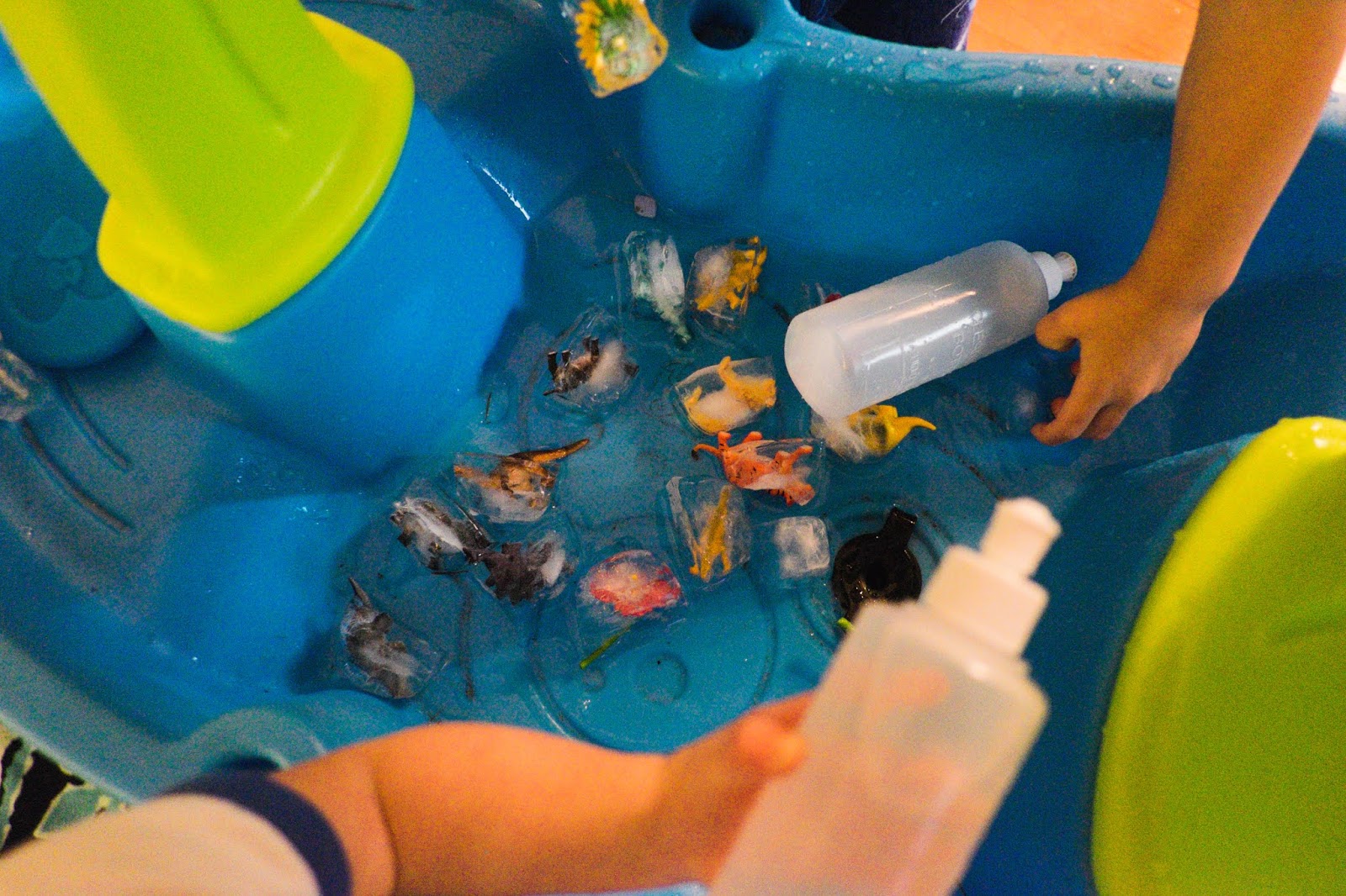 Domestic Fashionista: Frozen Ice Toy Sensory Activity