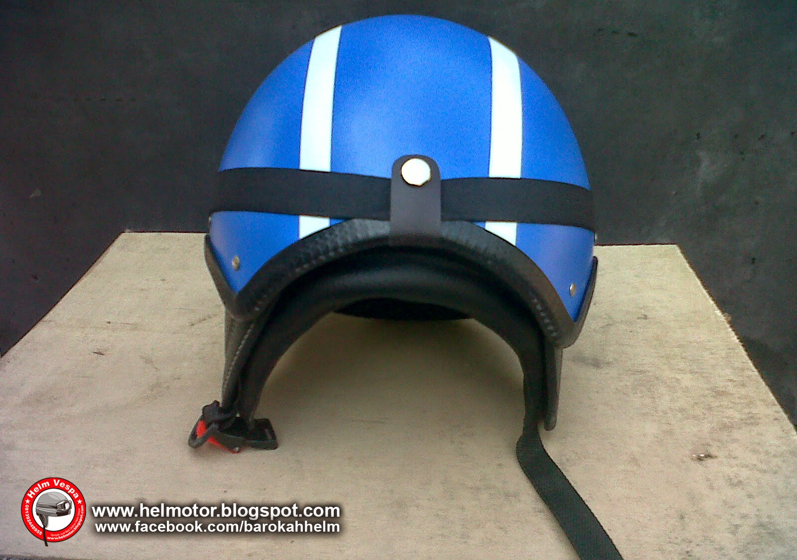 Helm 75 Biru Garis Putih ~ Helm Vespa