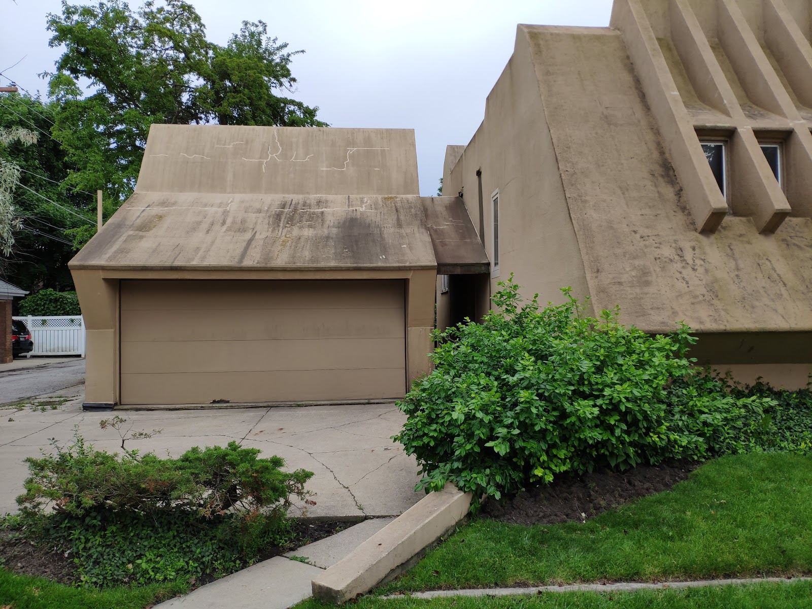 EntreVoir: Errol J. Kirsch: Kirsch Home