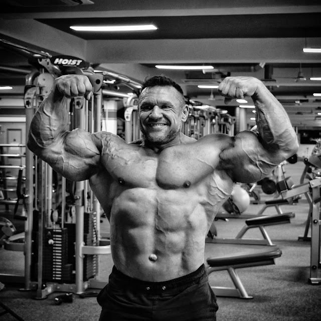 Muscle Lover: Biceps & Biceps by IFBB Pro bodybuilder Jeno Kiss