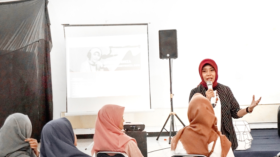 Persiapan Pembicara Seminar dan Workshop | Sara Neyrhiza | Praktisi dan ...