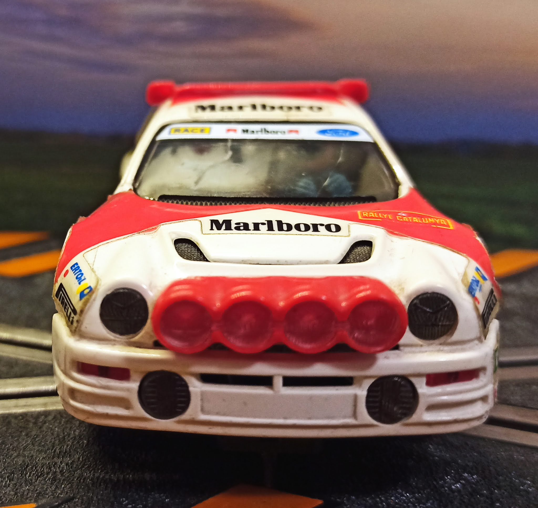 Ford RS200 Marlboro Exin | Mi Taller Scalextric