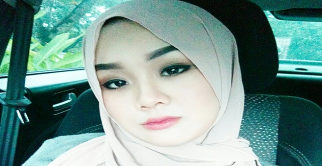 GANAS! Gadis Ini Terlihat Amat Ayu Dan Cantik Berhijab, Namun Cuba ...