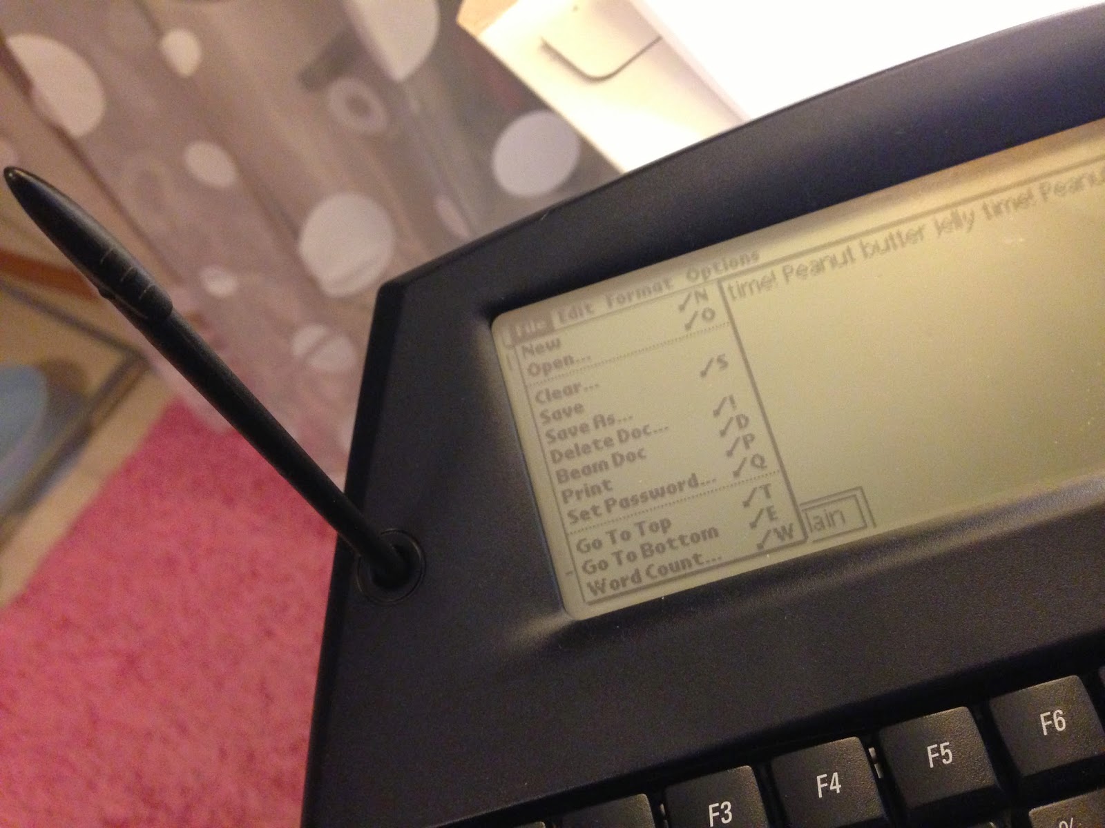 Kat Mellon: An Overview of the Alphasmart Dana
