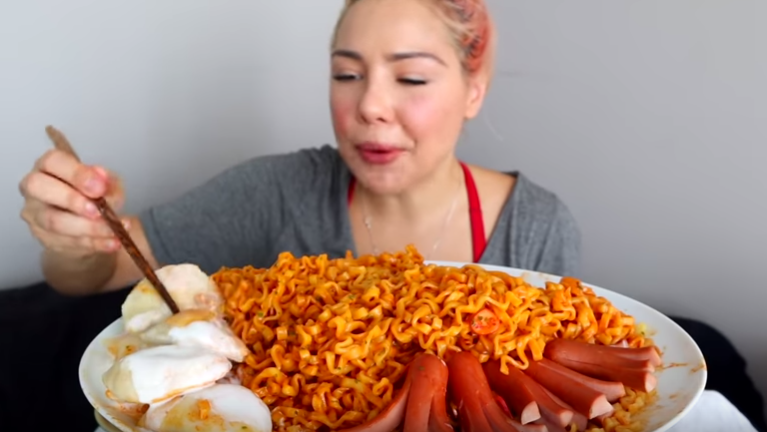 REVIEW BRAH OBSESSED FOOD REVIEWS: INnOUT BURGER MUKBANG