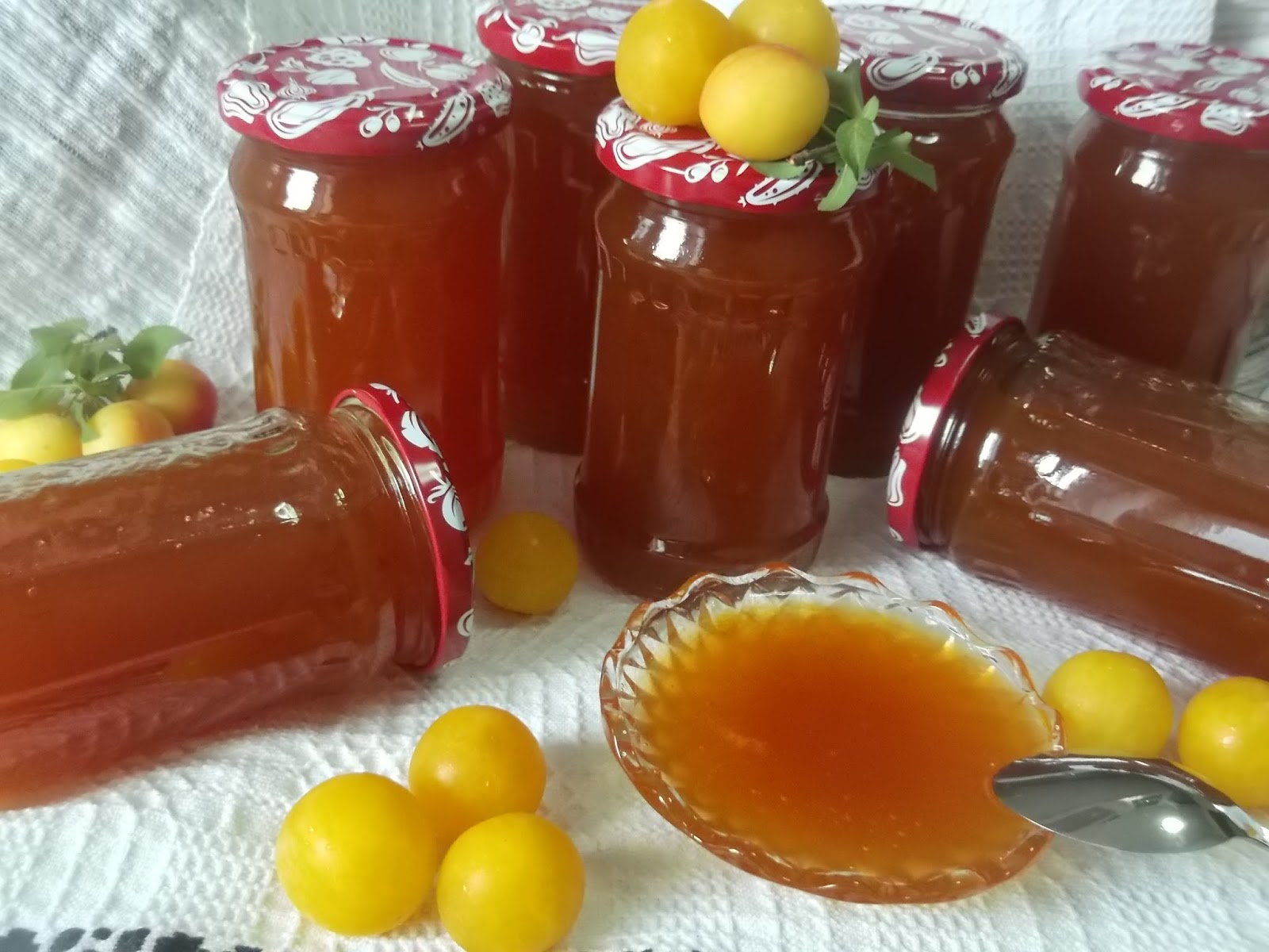 Hellena ...din bucataria mea...: Gem de corcoduse galbene