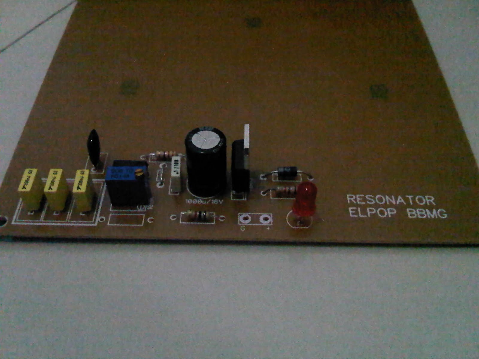 Inside Aphinx: Ujicoba Schumann Resonator