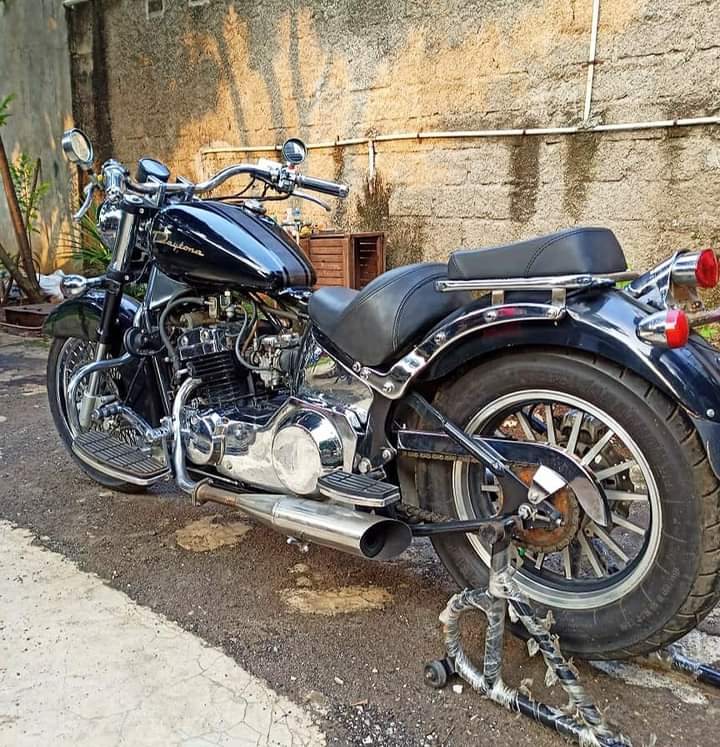 For Sale : 2013 custom Regal Raptor 350cc in-line twin cylinder - LAPAK ...