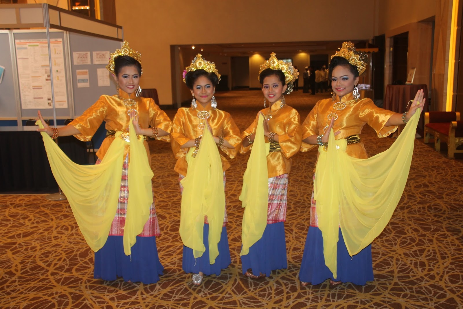 Pakej Perkahwinan, Hari Raya, Live Band Tradisi | Tarian | Singapura ...