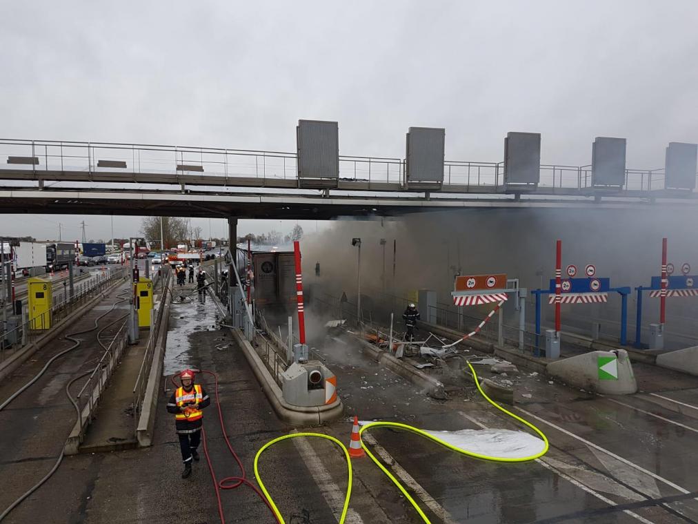 Unsa Autoroutes Sanef: Senlis Chamant (A1) : Un camion fou percute le ...