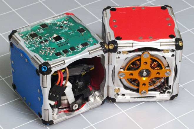 Reconfigurable Self-Assembling Robots: MIT M-Block - Science & Engineering