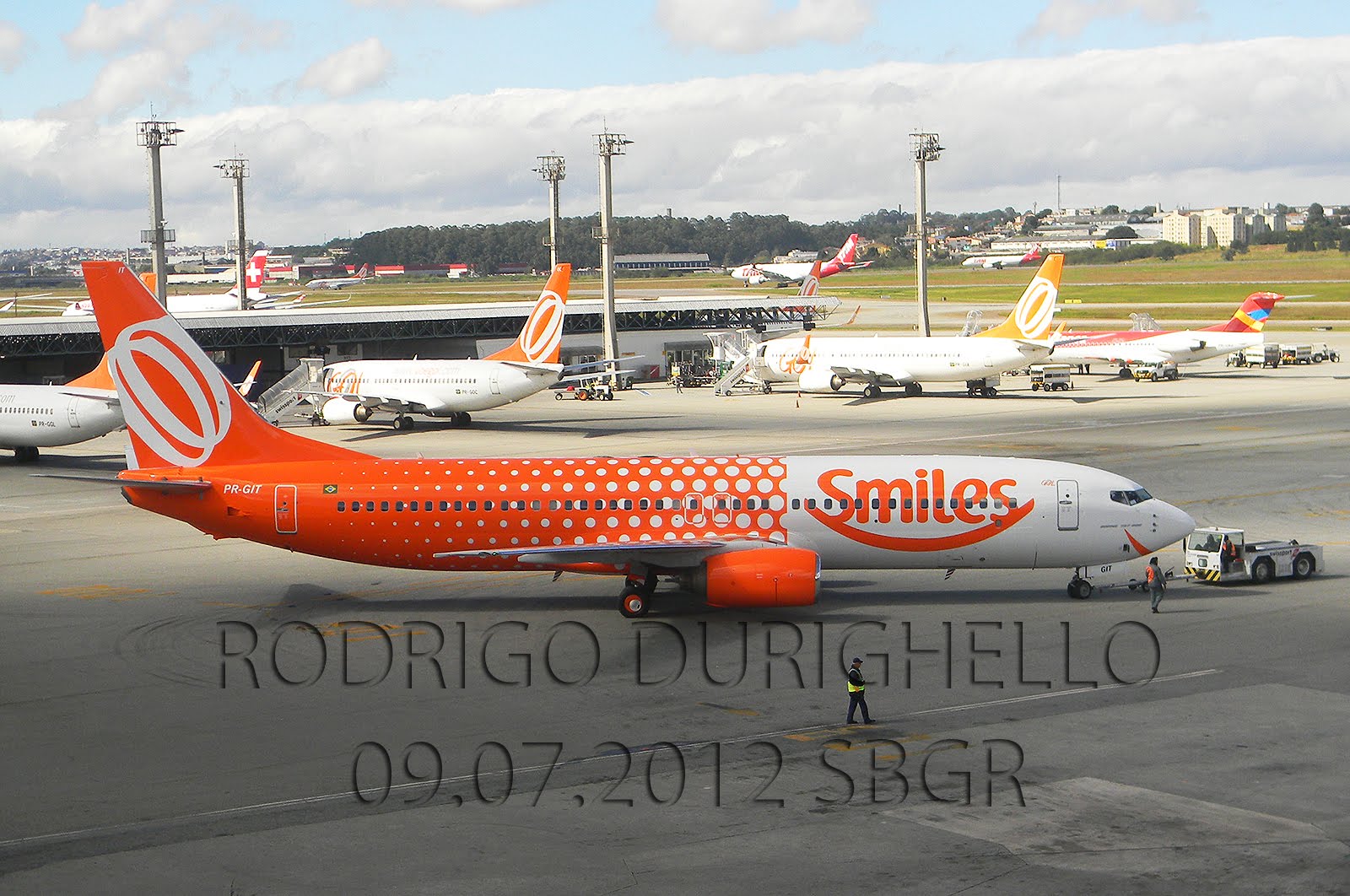 PLANETA AVIÃO: VARIG/GOL 737-800 PR-GIT