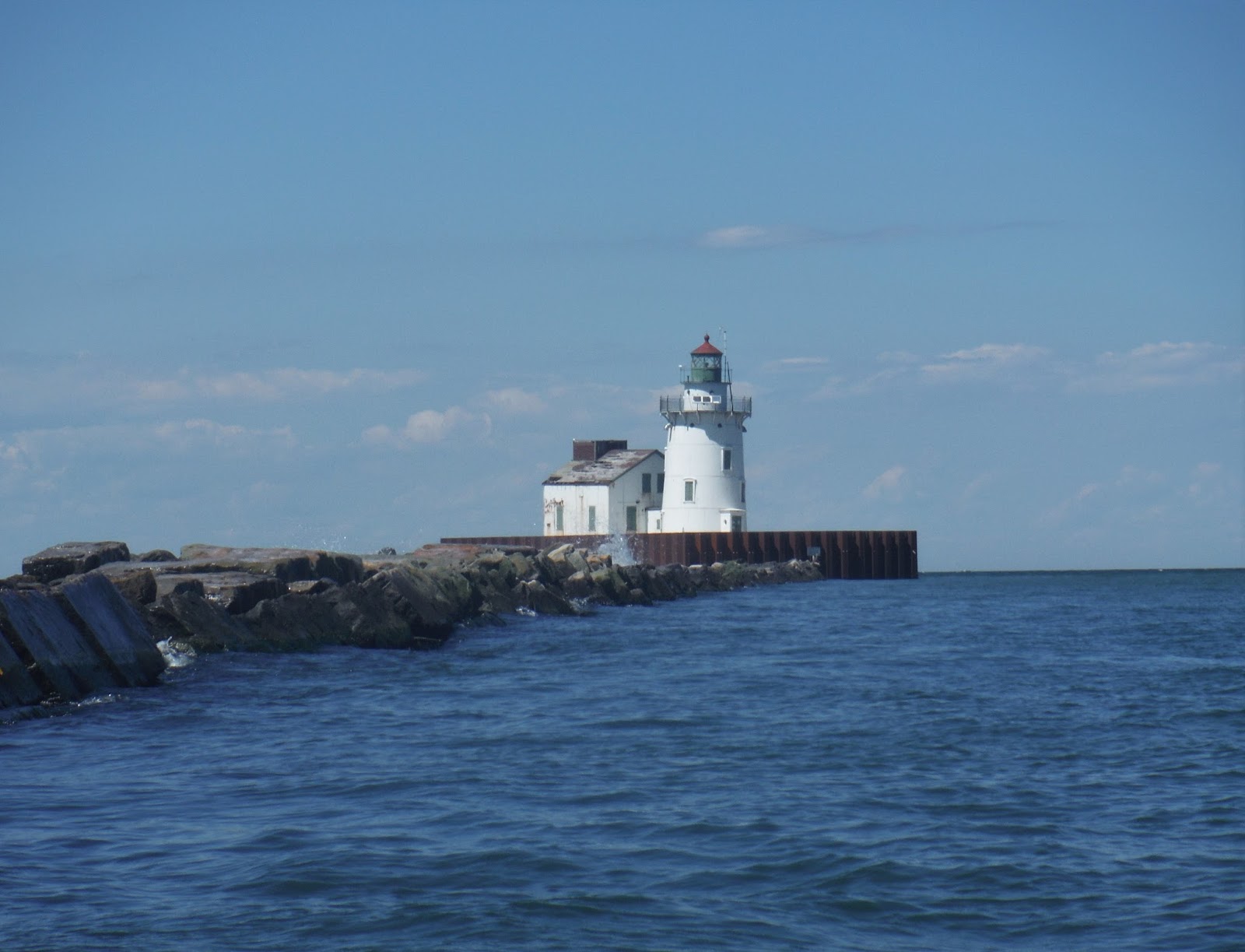 WC-LIGHTHOUSES: CLEVELAND HARBOR WEST PIERHEAD LIGHTHOUSE-CLEVELAND, OHIO