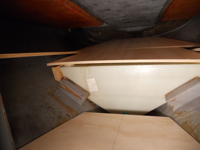 Ericson 25, Oystercatcher: Lazarette Modifications, Part 1: Analysis