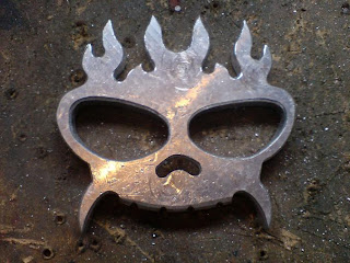 WeaponCollector's Knuckle Duster and Weapon Blog: How to make a Flaming ...