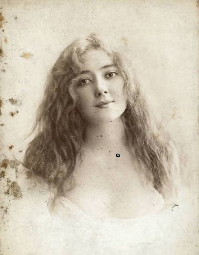 Beautiful Photos of Anna Held in the Late 19th and Early 20th Centuries ...