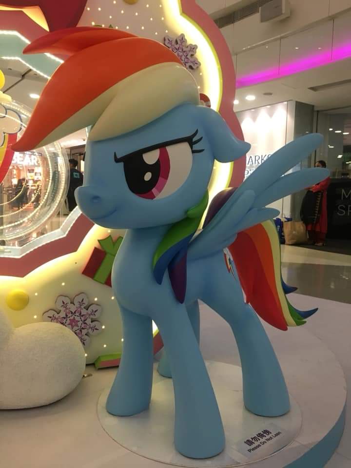 Equestria Daily - MLP Stuff!: New Models for the Giant Pony Statues ...