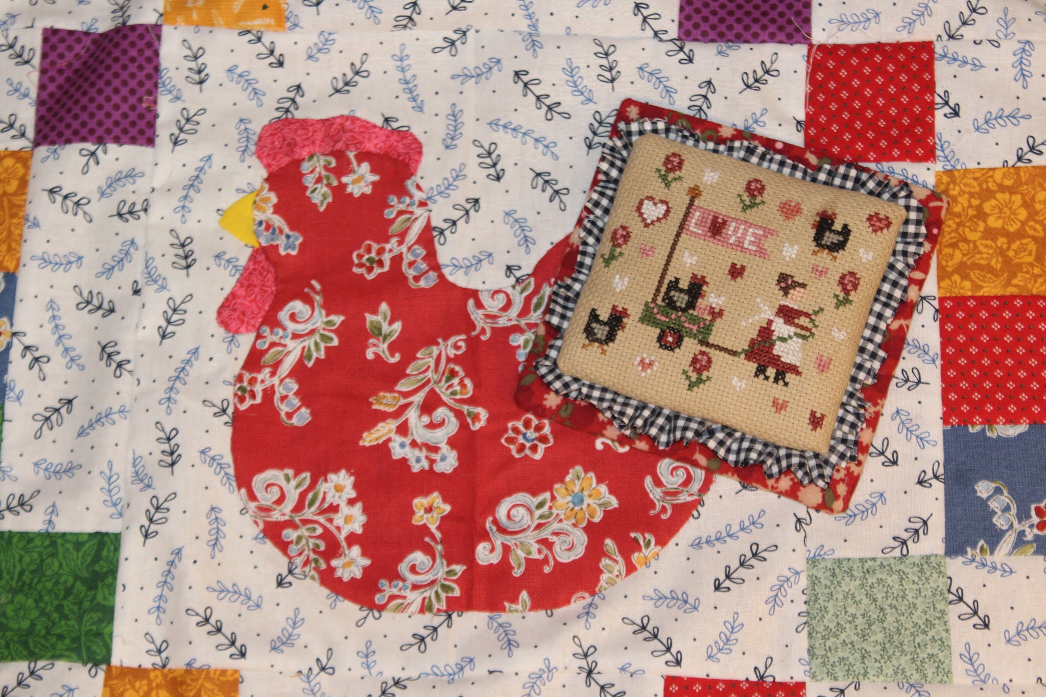 Pinker n Punkin Quilting & Stitching: Doing the Happy Chicken Dance- A ...