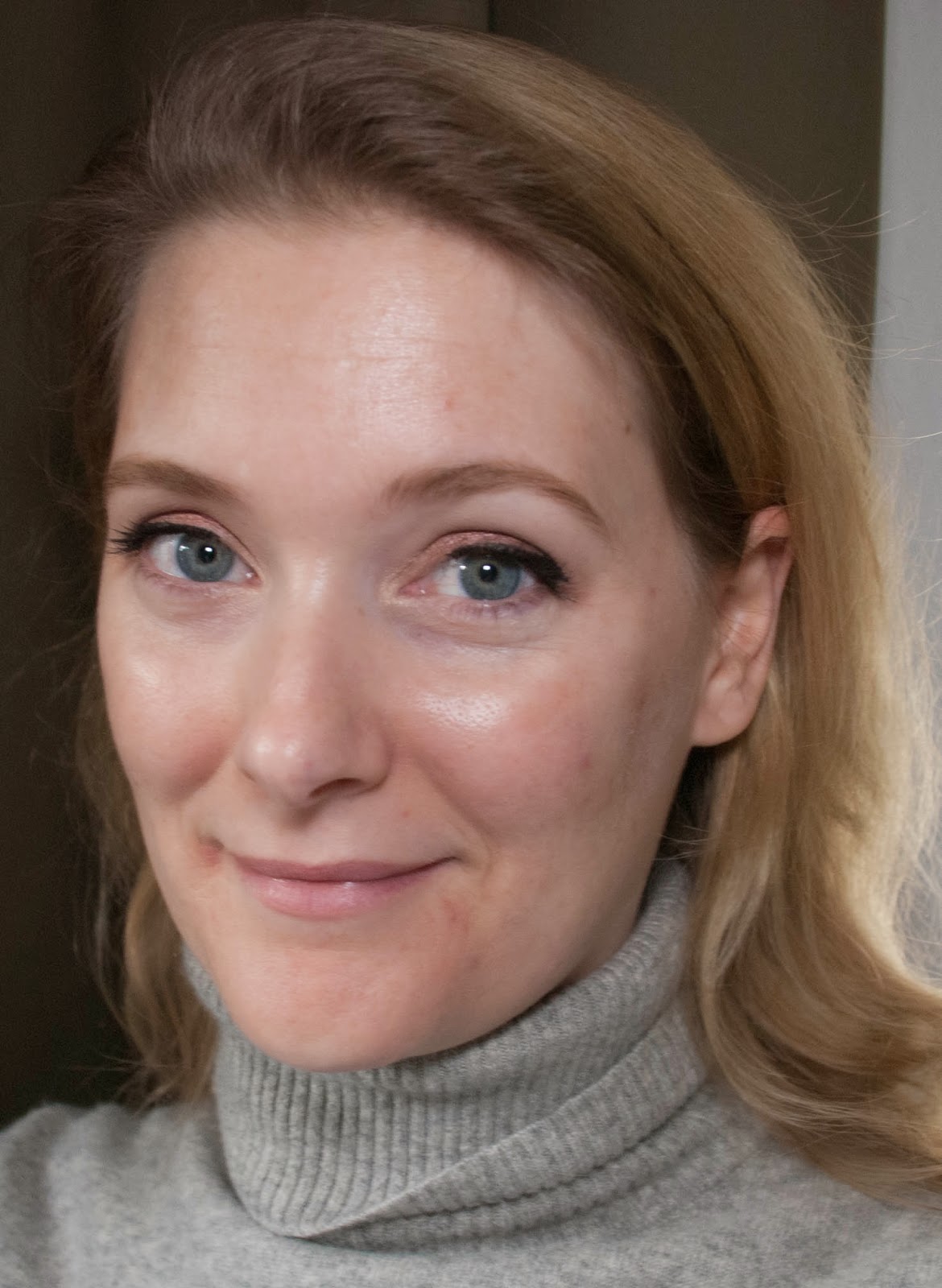 Laura Mercier Tinted Moisturizer in Oil Free - Doctor Anne