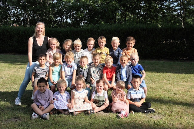 Welkom in de 2de kleuterklas : Onze klasfoto!