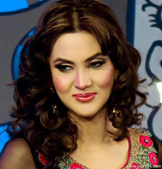 Fiza Ali Photo Gallery |Fiza Ali Pics |Fiza Ali Image |Fiza Ali ...