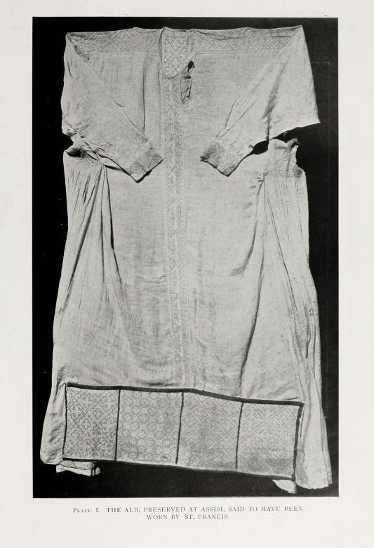 Medieval Lace Albs of St. Francis and Pope Boniface VIII ~ Liturgical ...