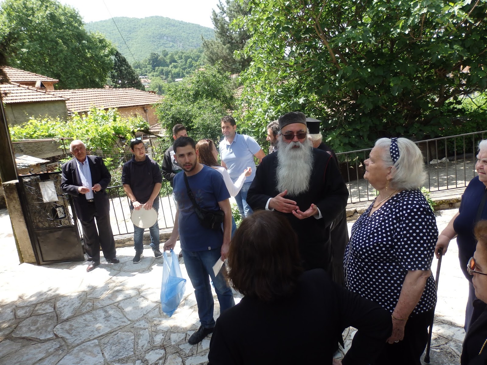 Μένουμε...Δελβινάκι 2