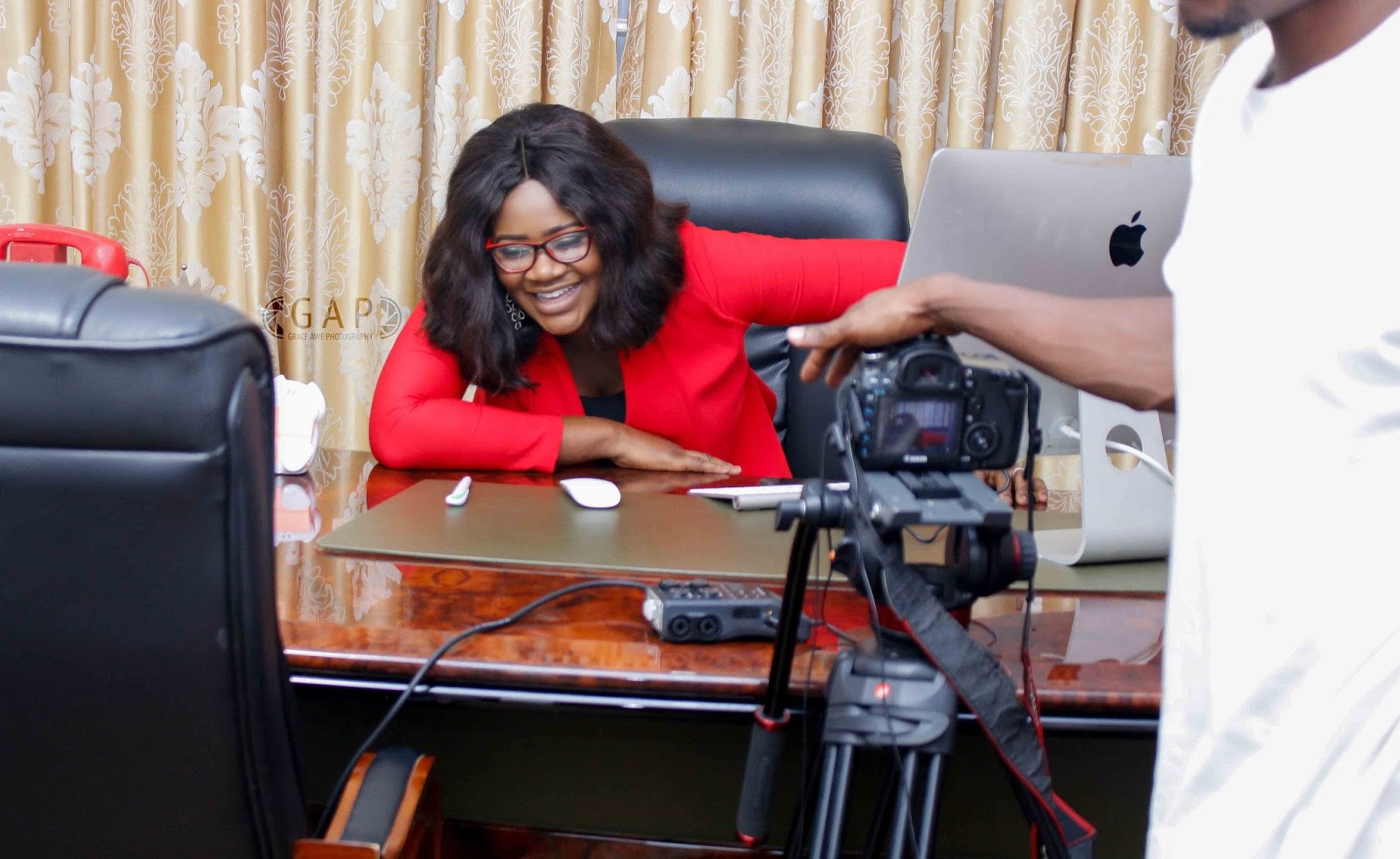 Win Freebies, Have fun and Interact with Kafui Danku on Her Newly ...