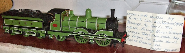 GEOFF TYLER - RAILWAY MODELLER: OO GAUGE CLASS A12 -- LSWR No. 555 [0-4-2]