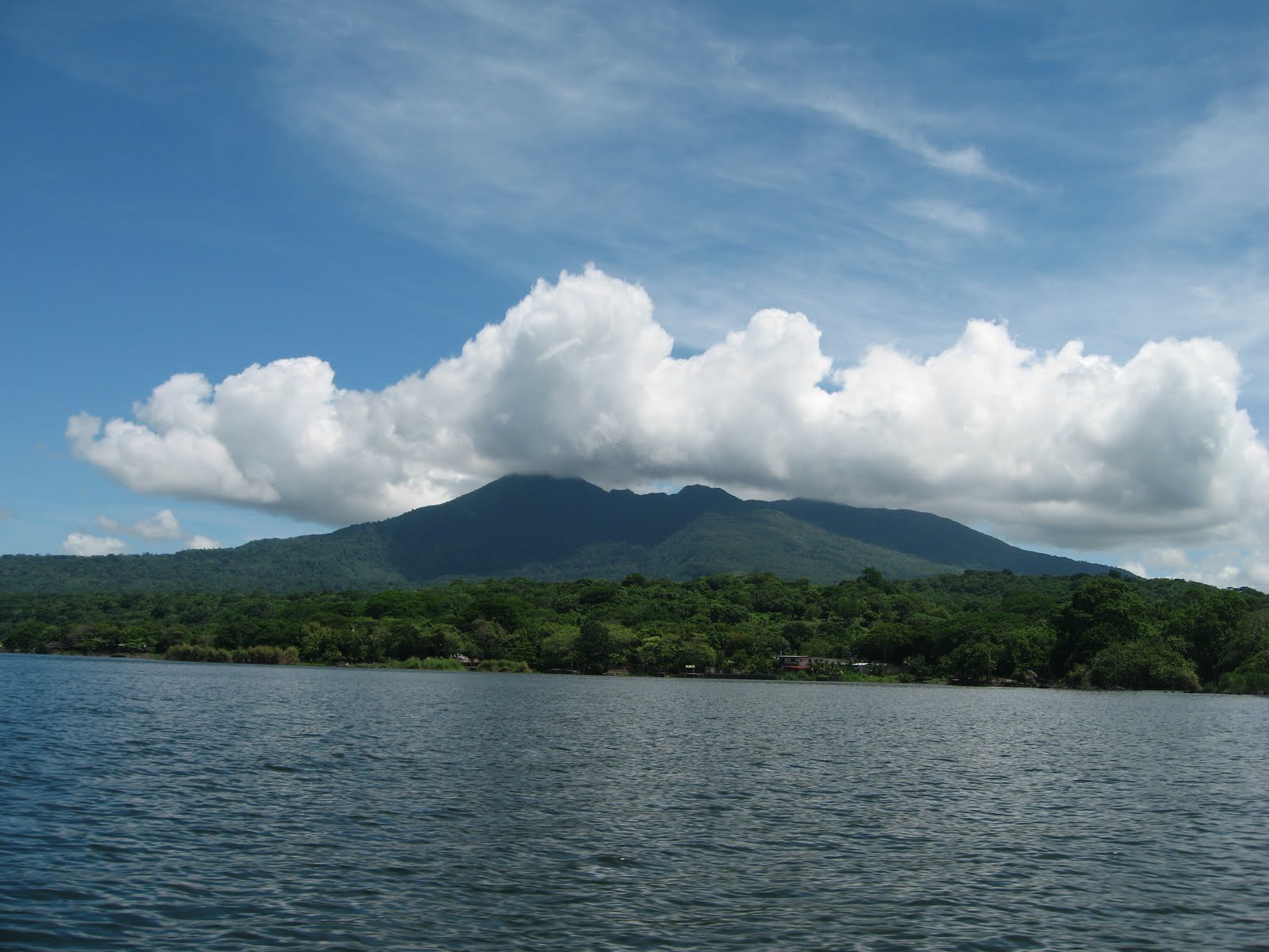 VIP Nicaragua: Granada and Volcano Mombacho Tour